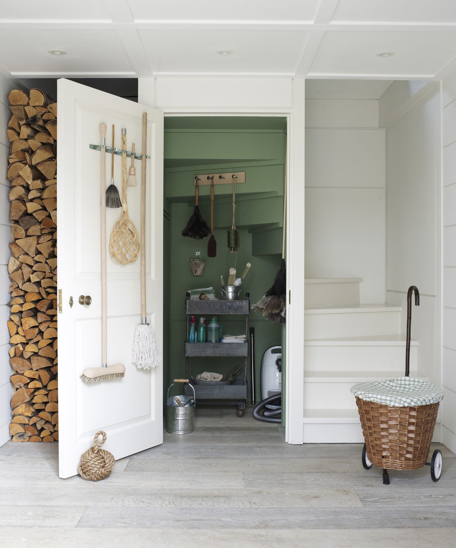Small utility room ideas: 18 tips for compact spaces | Homes and Gardens