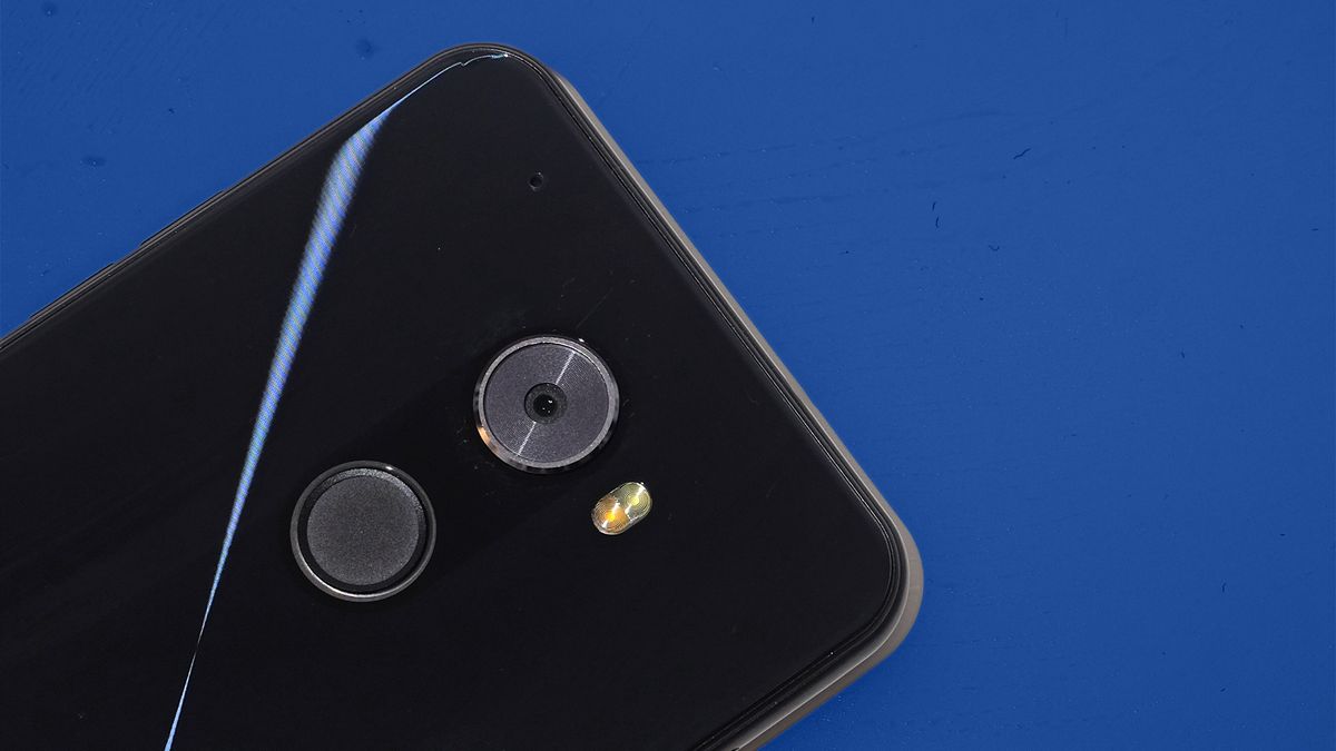 Battery life and camera - EE Hawk review - Page 2 | TechRadar