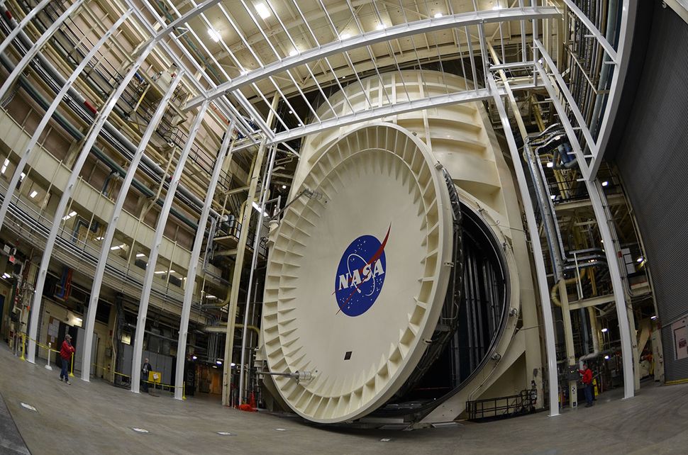 Historic NASA Test Chamber Upgraded for James Webb Space Telescope | Space