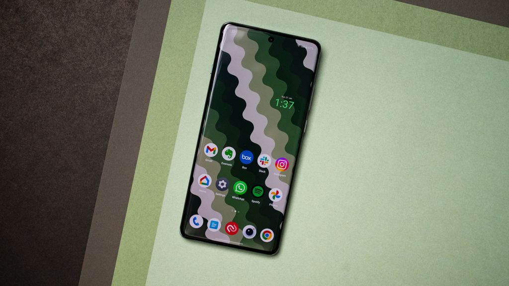 OnePlus 12 review: Beating the Galaxy S24 where it counts | Android Central