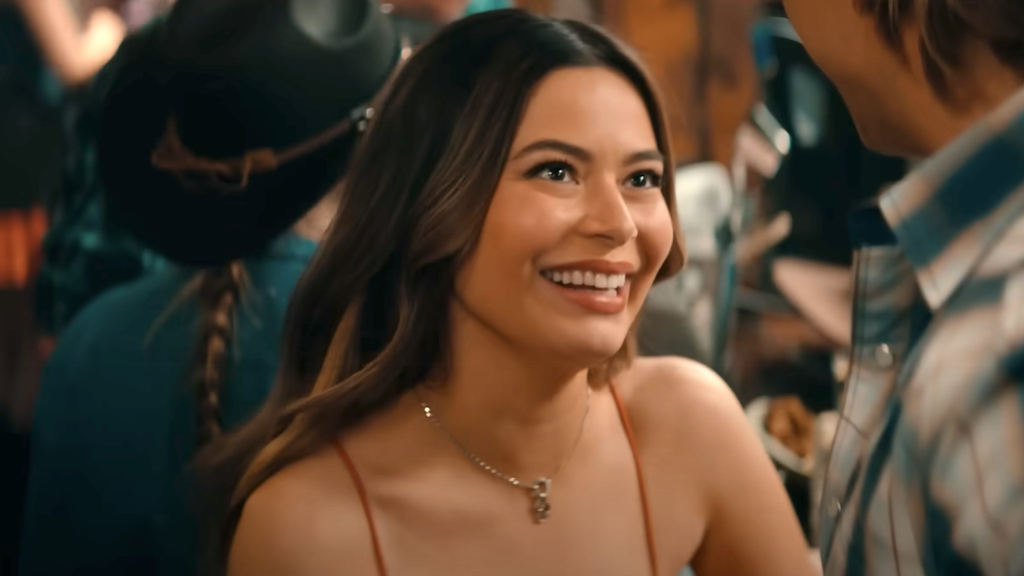 Miranda Cosgrove Goes Full Texas In Cropped Shorts And Ab-Baring Top To ...