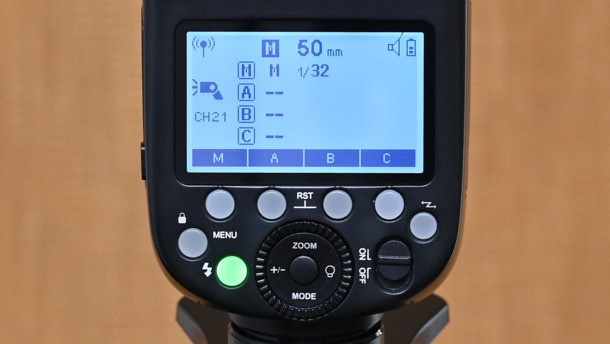 Godox V1 flashgun review | Digital Camera World