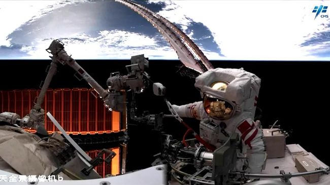 Chinese astronauts perform record-breaking 9-hour spacewalk outside Tiangong space station ...