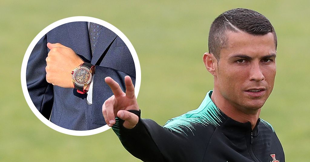 Cristiano Ronaldo takes final swipe at Manchester United with new watch ...