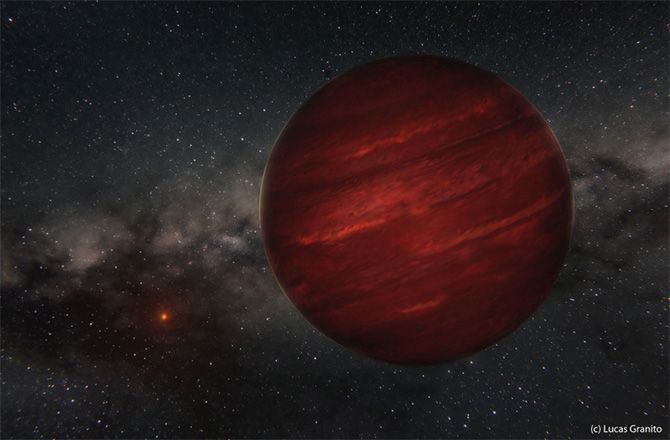 Weird Loner Exoplanet Orbits Far From Its Star | Space