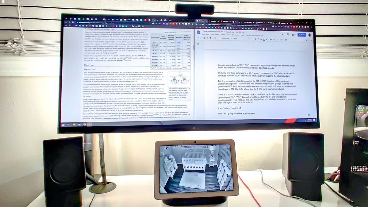 I added a smart display under my monitor and it’s changed the way I ...