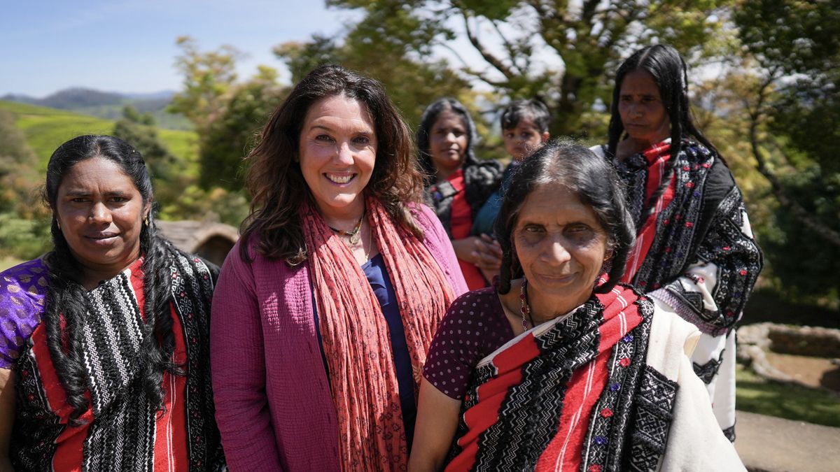 Watch exploring india with bettany hughes on bbc select