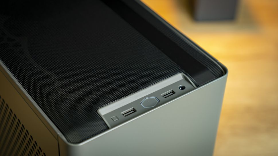 Cooler Master NR200P Max Review: Plain ITX Brilliance | Tom's Hardware