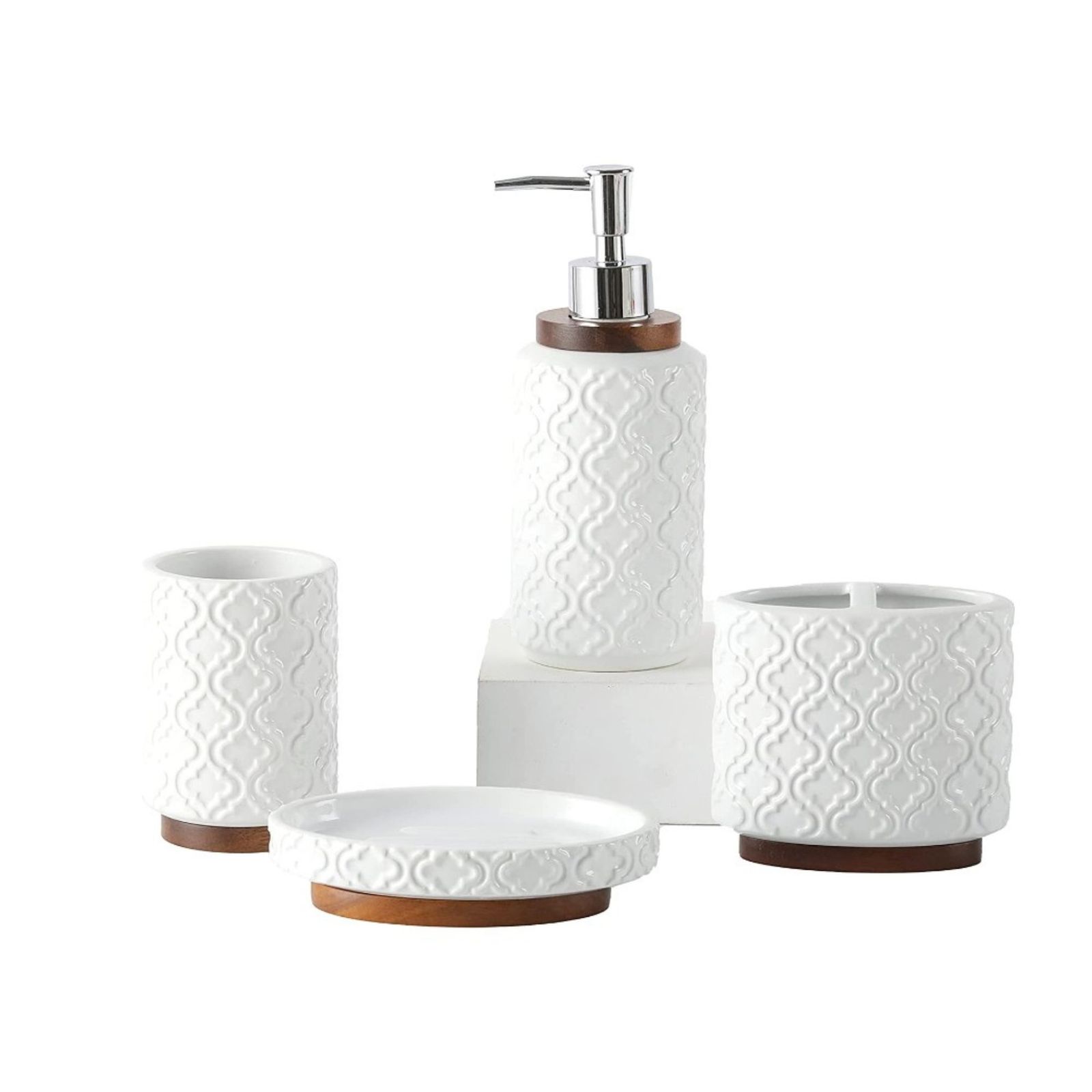 Best bathroom accessories — matching sets and decor | Real Homes