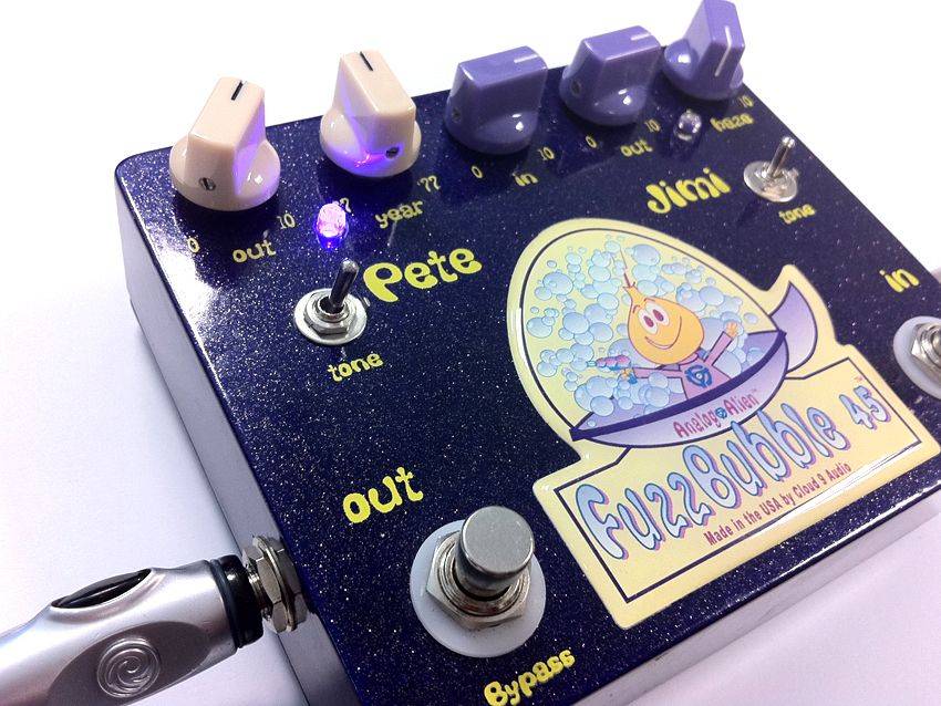 Analog Alien Fuzz Bubble 45 First Look video demo | MusicRadar