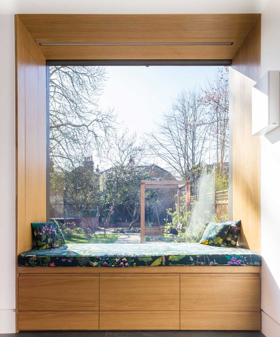 10 ideas for living rooms with large windows | Homebuilding