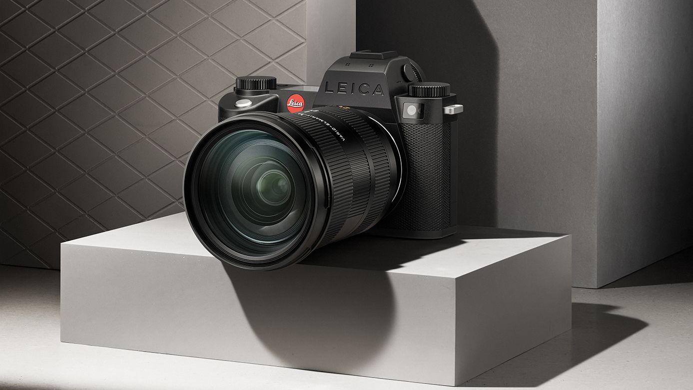 Leica's new camera is "the fastest Leica system camera ever built ...