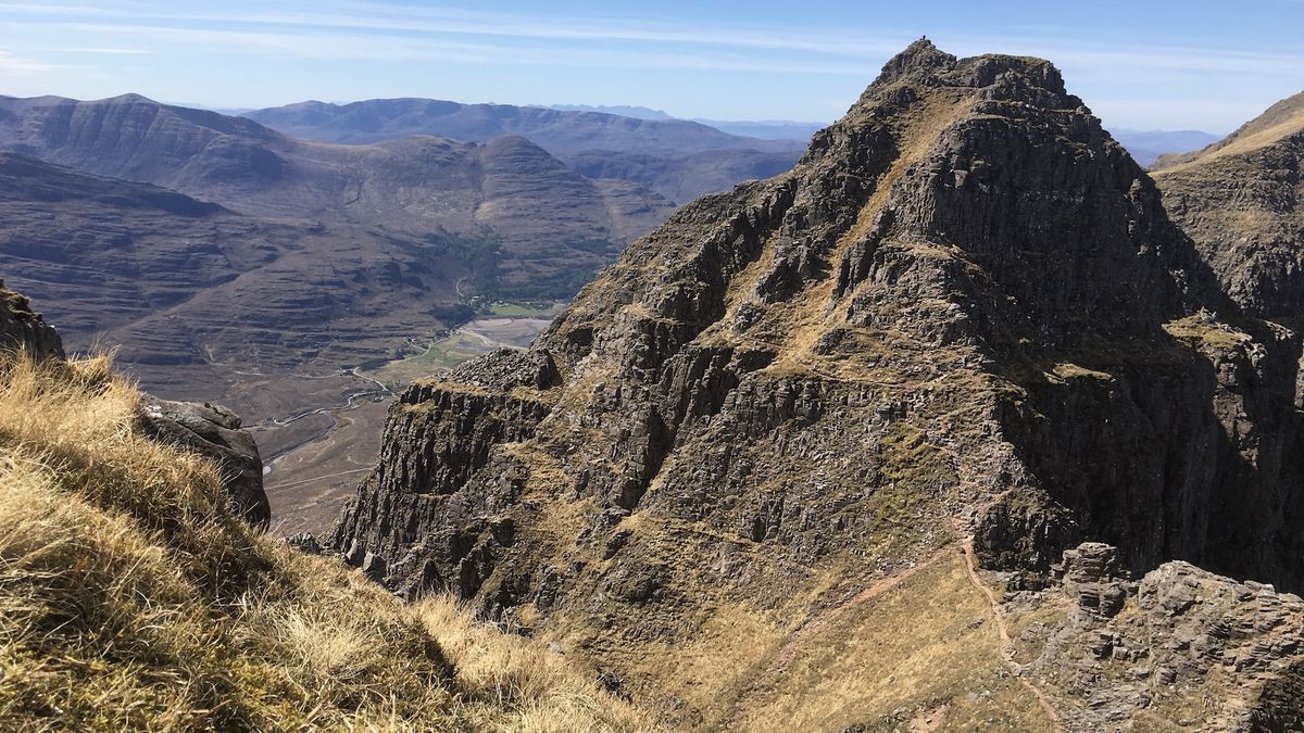 What is a ridge walk? Classic traverses in the US and Europe | Advnture