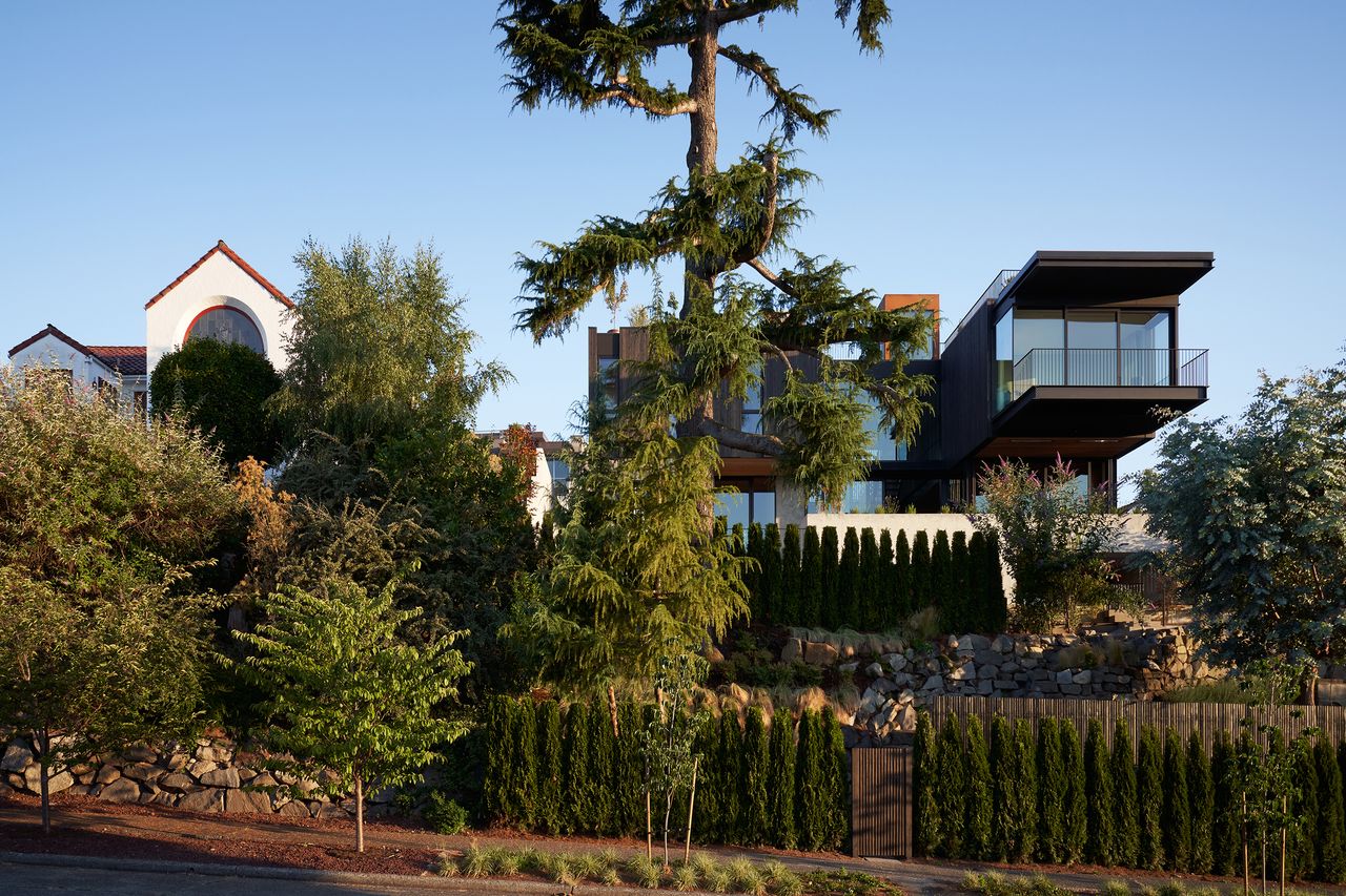We tour a contemporary Seattle house for a family of eight | Wallpaper*