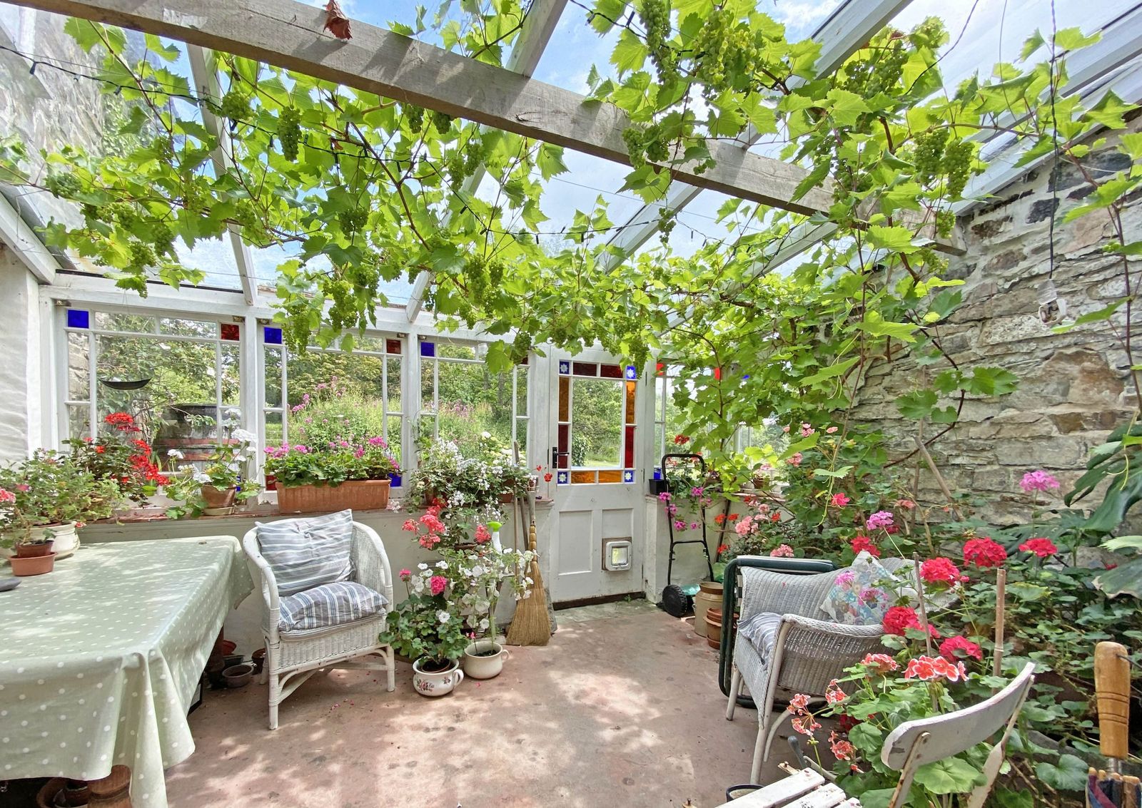 A secluded farmhouse tucked away on the wild North Cornwall Atlantic ...