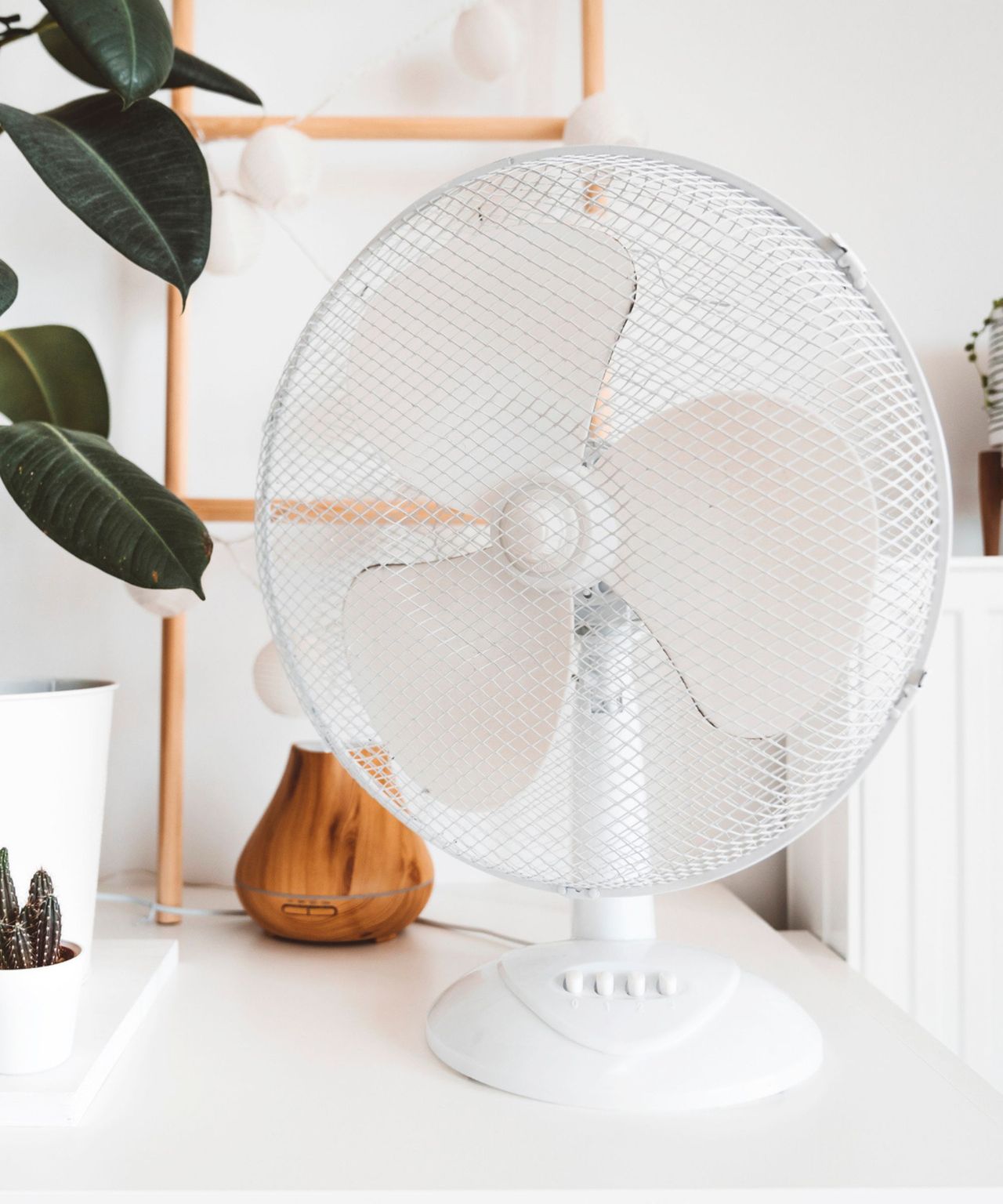 How to cool down a house without AC: 8 easy tips | Real Homes
