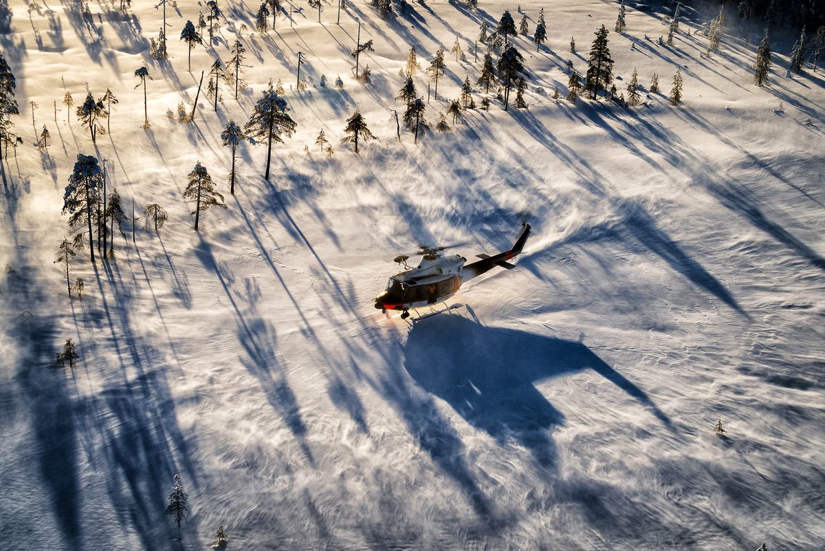 Aerial photography tips – how to shoot helicopters and aircraft ...