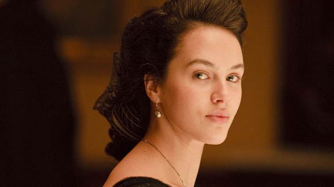 25 Actresses To Play Lara Croft in the Tomb Raider Reboot | GamesRadar+