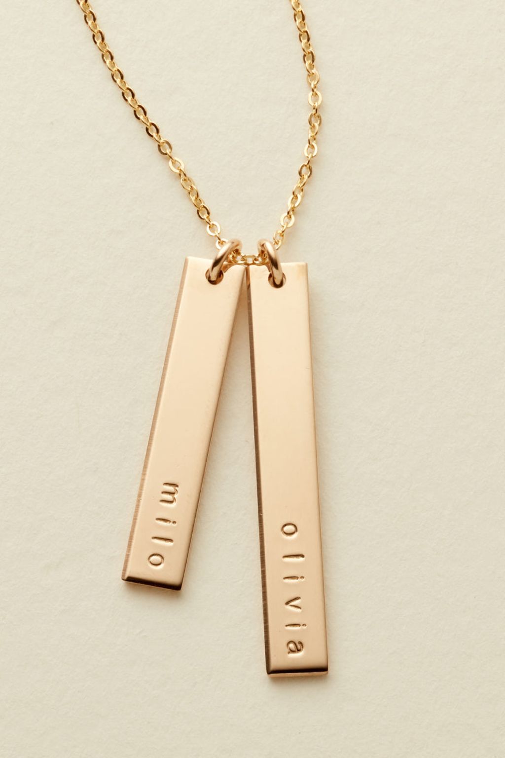 11 Stylish Best Friend Necklaces for Grown-Ups | Marie Claire