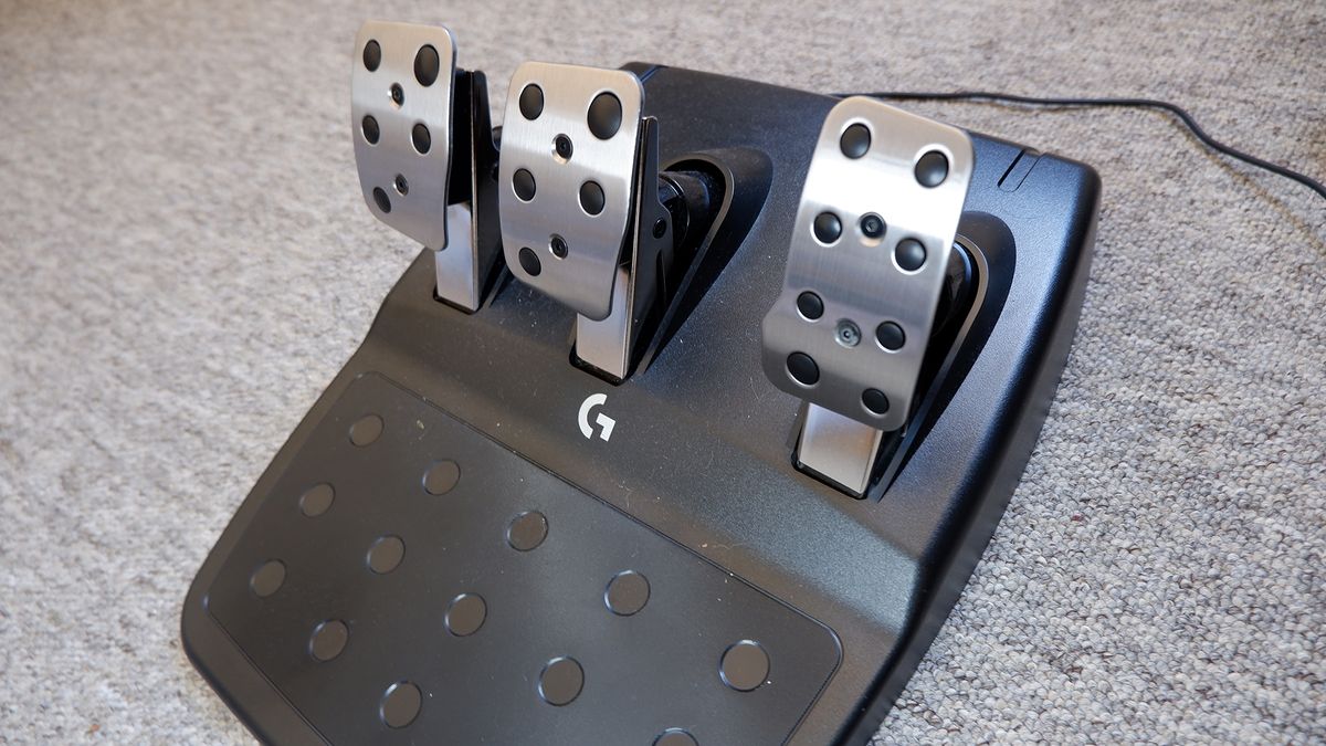 Logitech G923 racing wheel review | PC Gamer