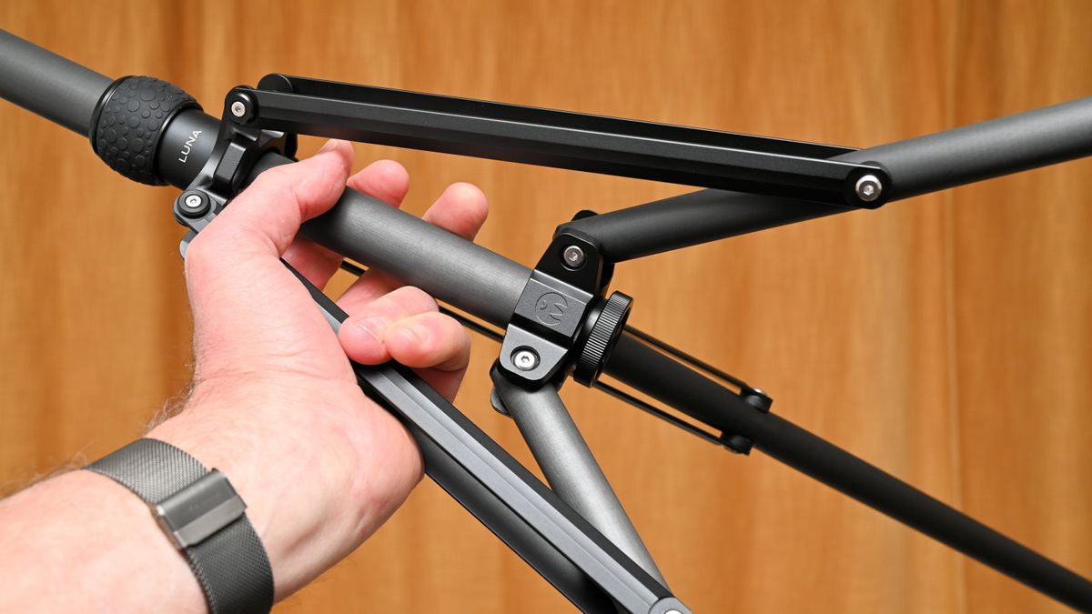 3 Legged Thing Luna light stand review: stand and deliver! | Digital ...