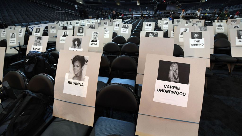 Grammy Awards Celebrity Seating Photos - Where Are Celebrities Sitting ...