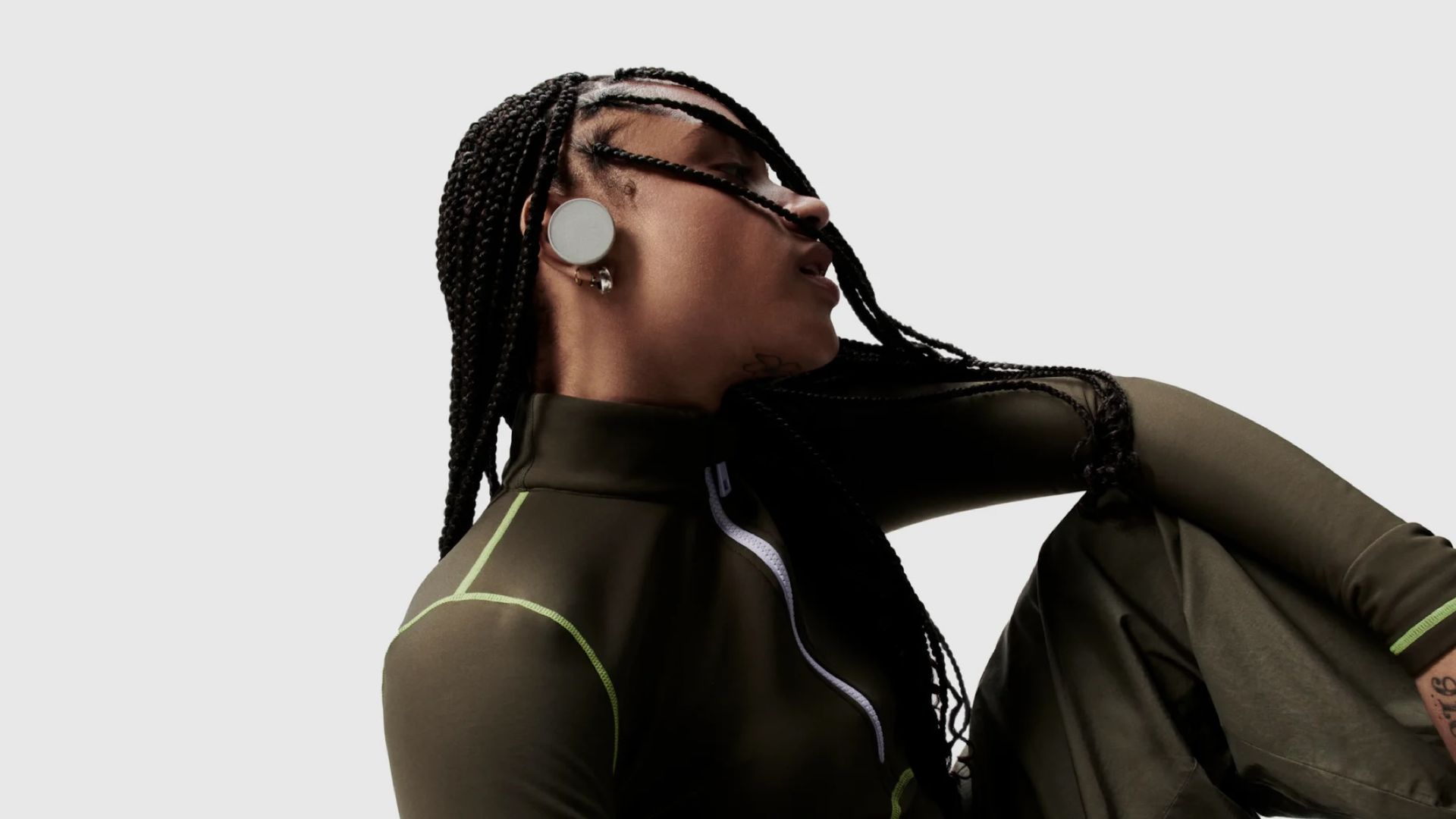 These AI-powered earbuds want to be the next big thing, but with Apple ...