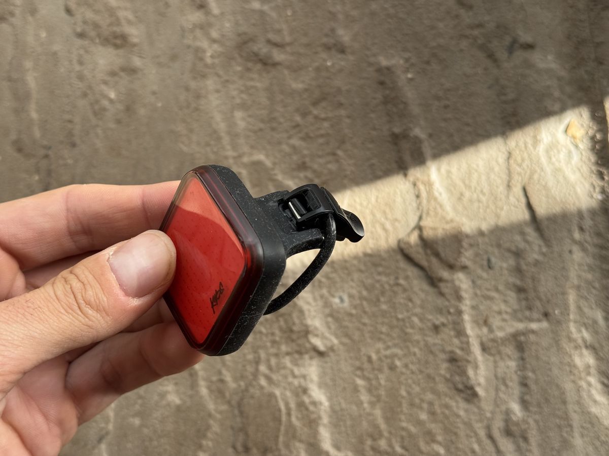 Knog Blinder Rear bike light review: Small yet mighty, and a bit of fun ...