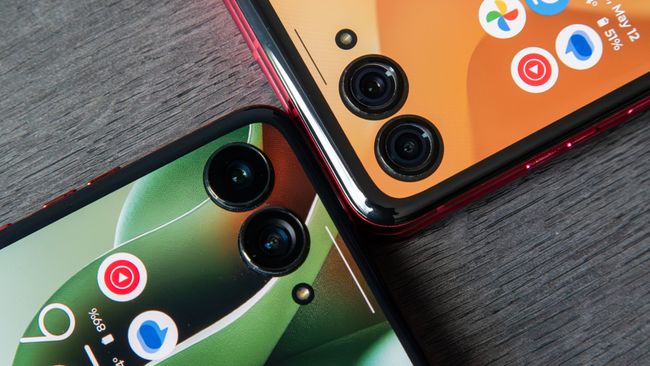 Got an Android flip phone? These are my favorite ways to make the most ...