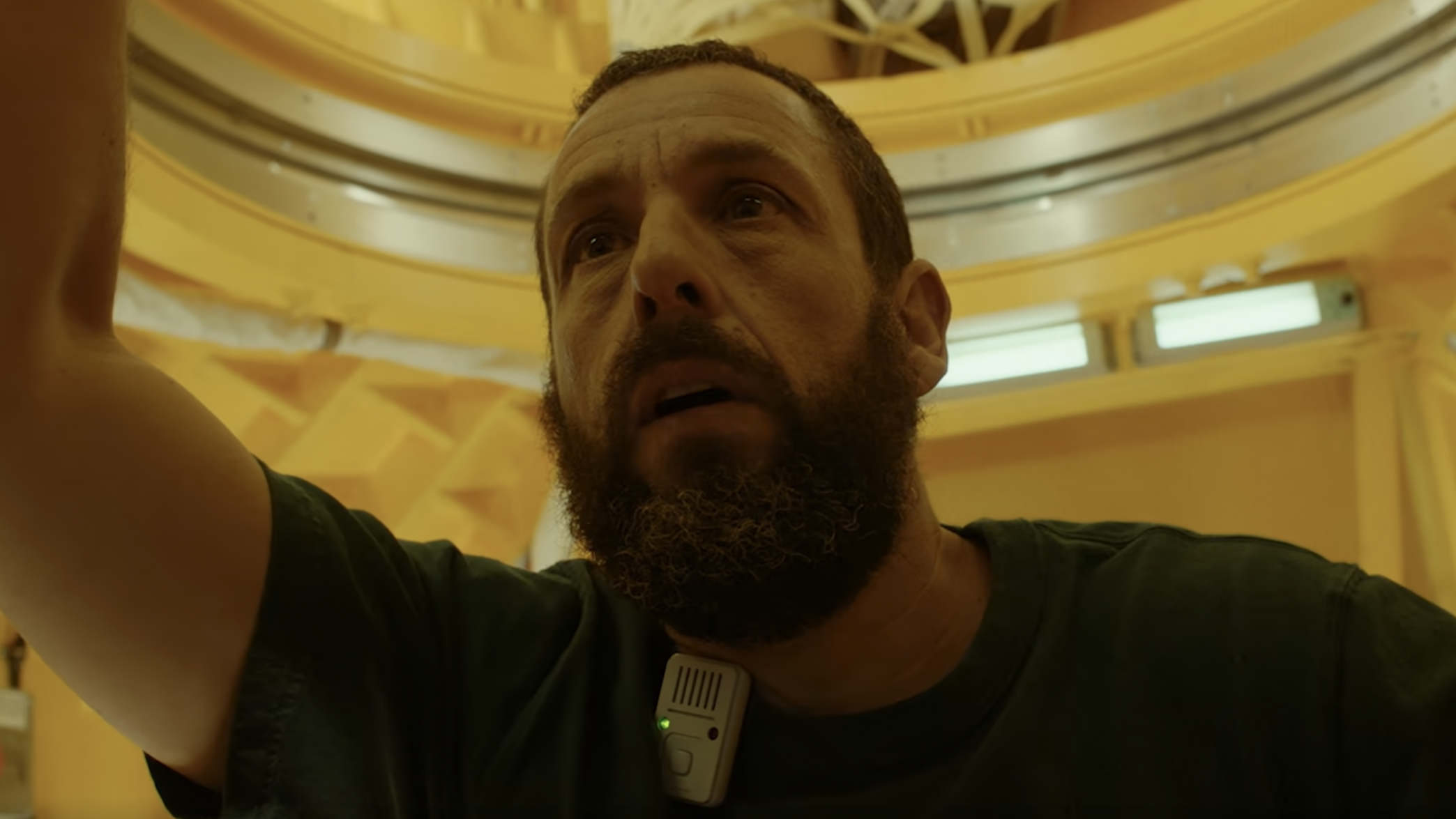 New Netflix sci-fi movie casts Batman actor as you've never seen him ...