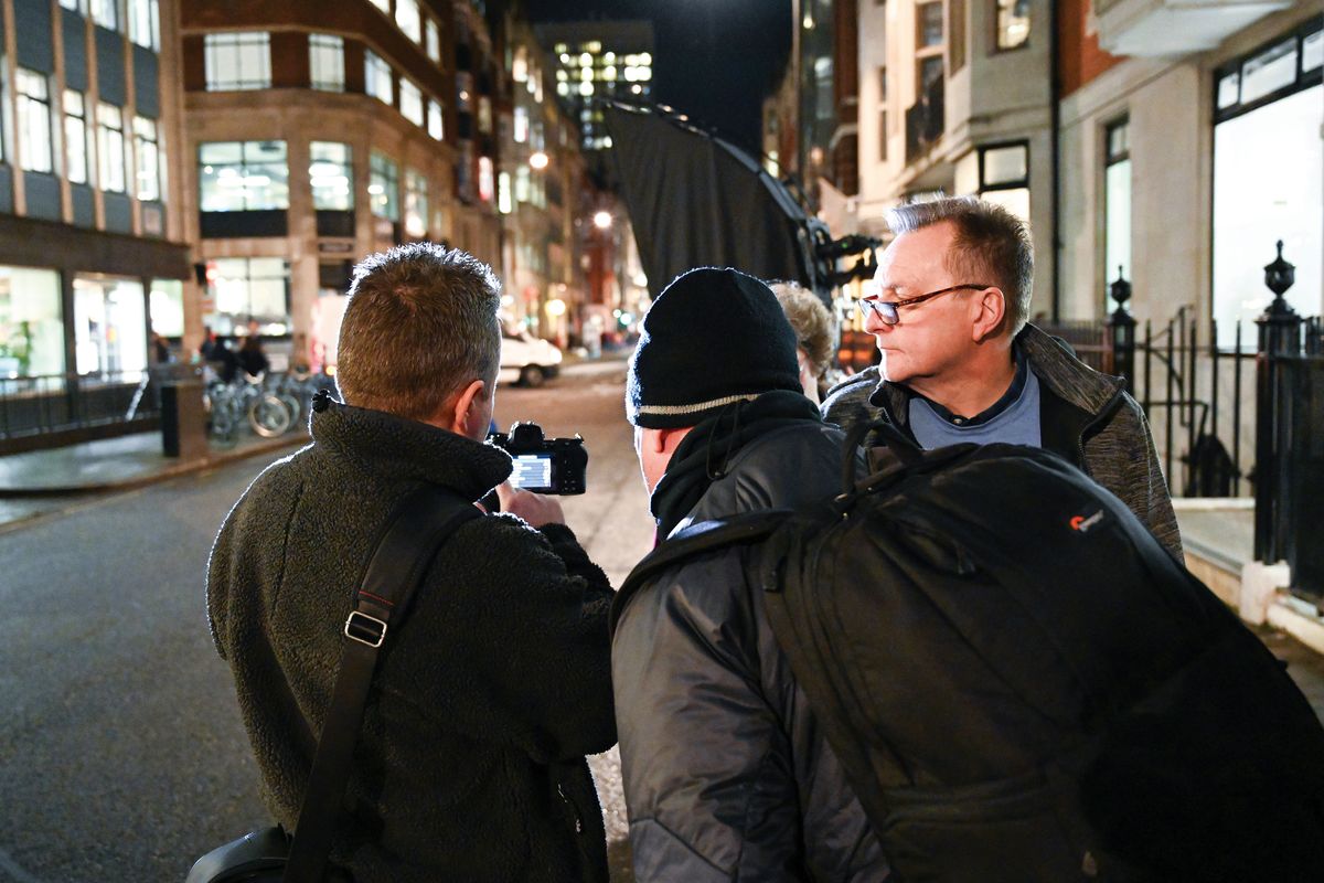 Low light photography: shoot seasonal portraits and holiday headshots ...