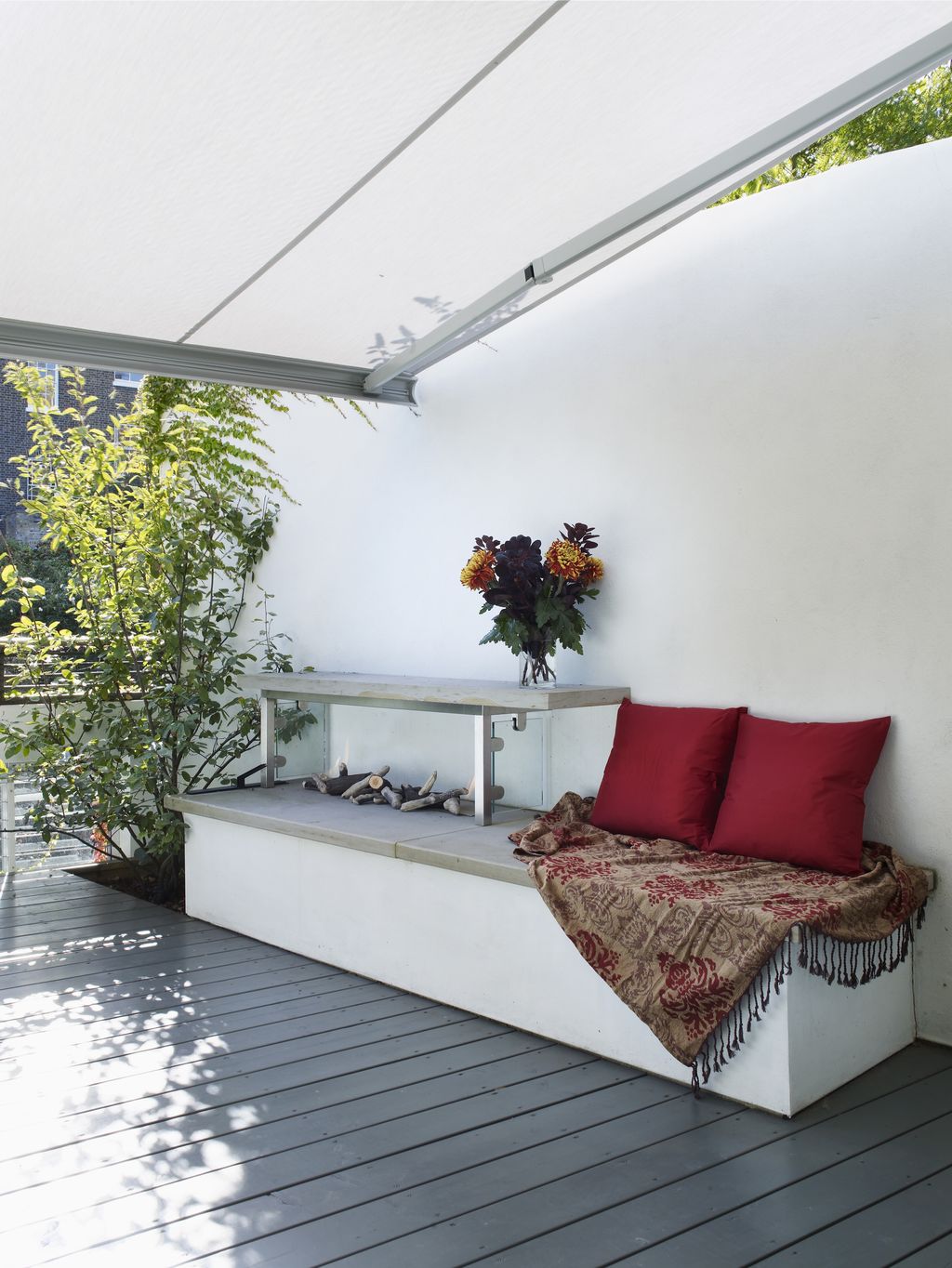 7 ideas for a low maintenance patio: choose the right materials for ...