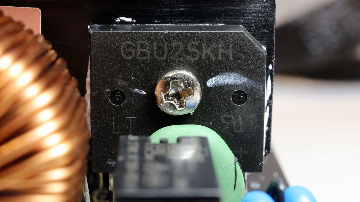 Corsair TX650M Power Supply Review: Quietly Good | Tom's Hardware