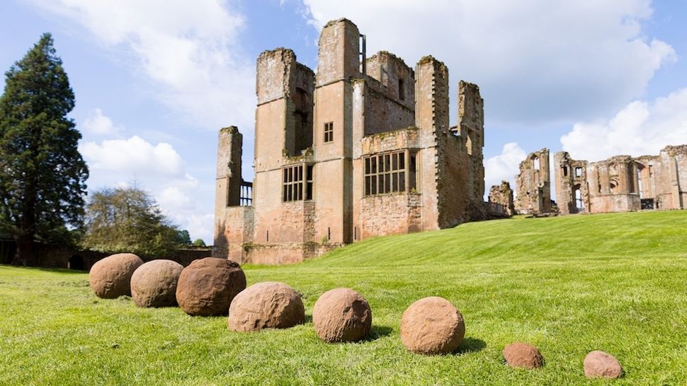 8 stone catapult shots linked to King Henry III discovered at besieged ...