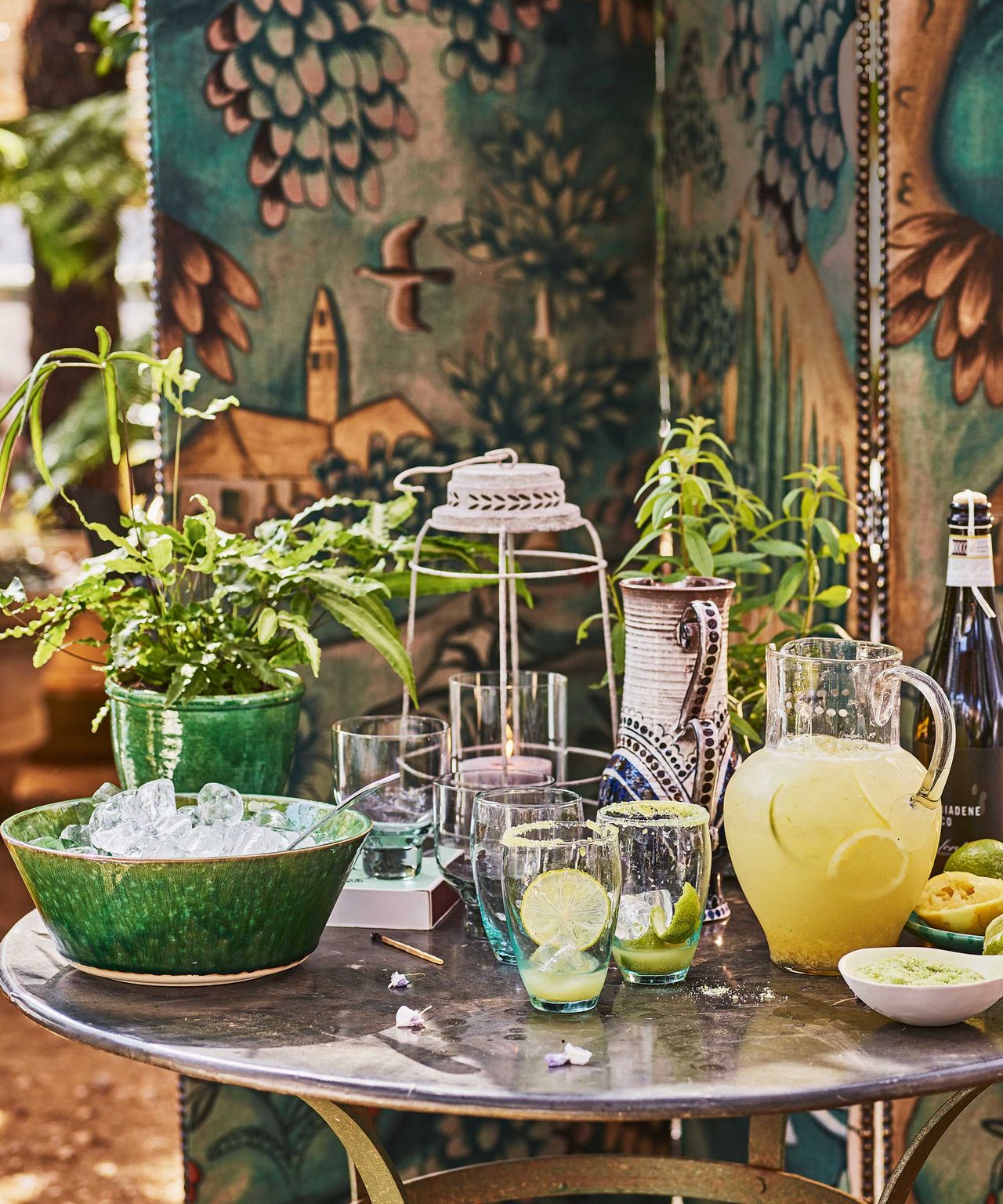 Drink station ideas for outdoor parties: 11 chic setups | Gardeningetc