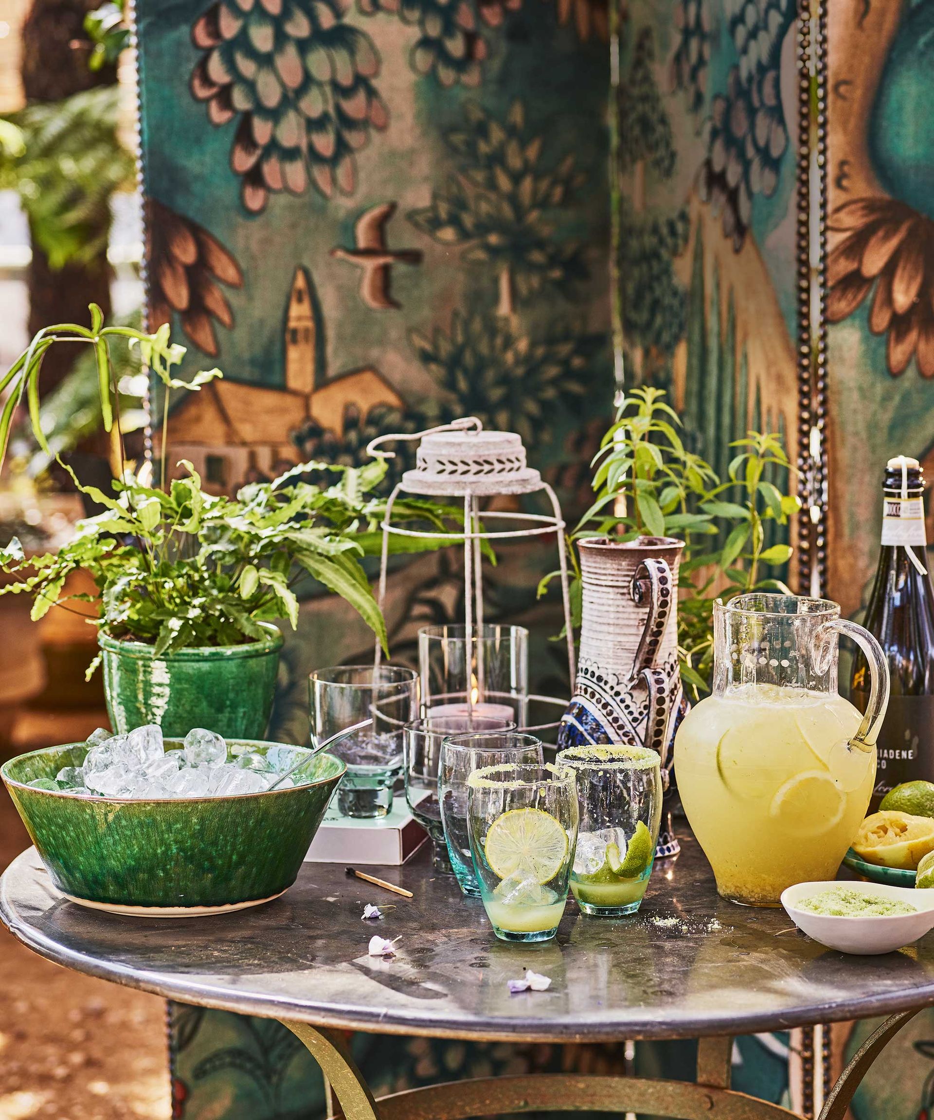 Drink station ideas for outdoor parties: 11 chic setups | Gardeningetc