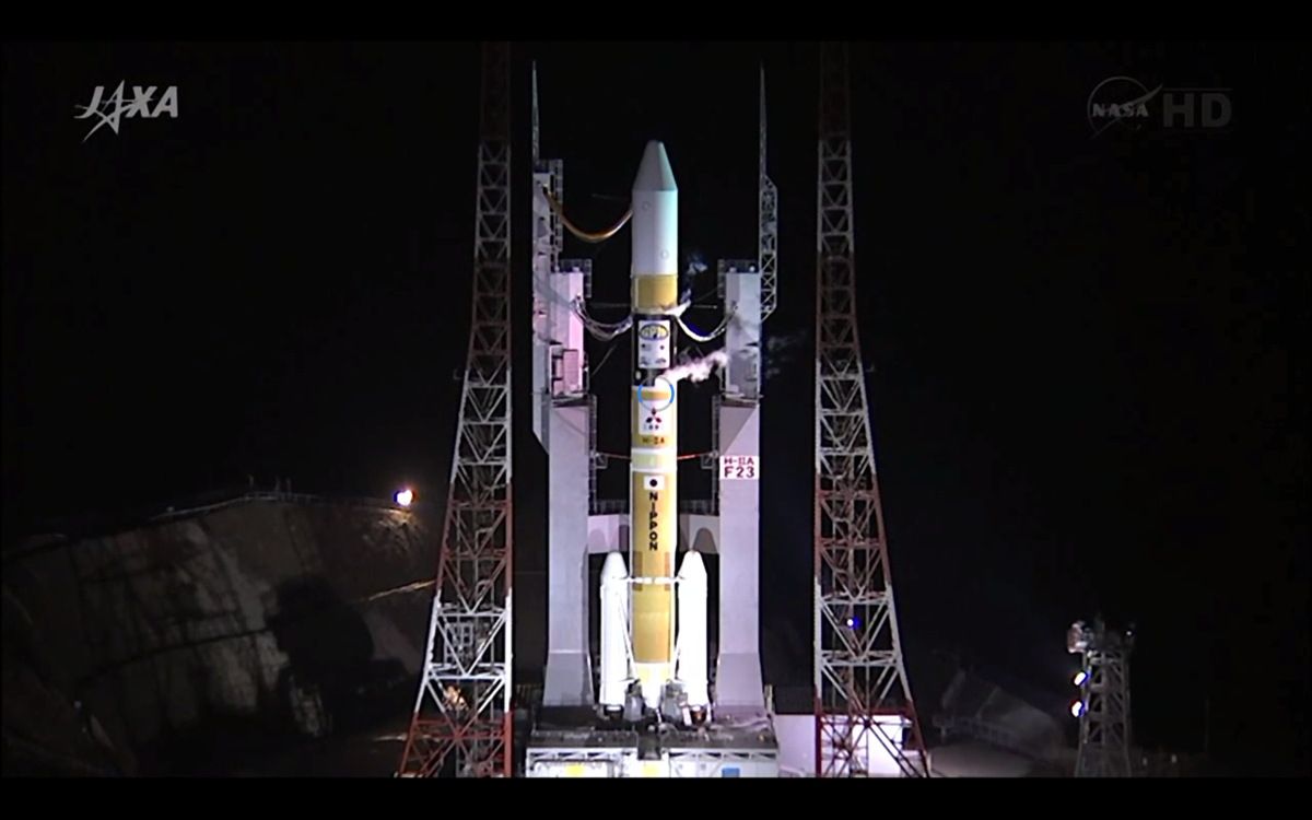 Launch Photos: NASA's GPM Satellite Soars on Japanese Rocket | Space