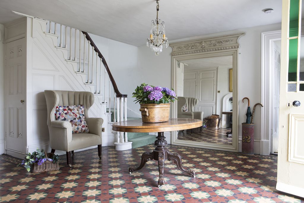 This Georgian manor in Yorkshire is brimming with antiques | Homes and ...