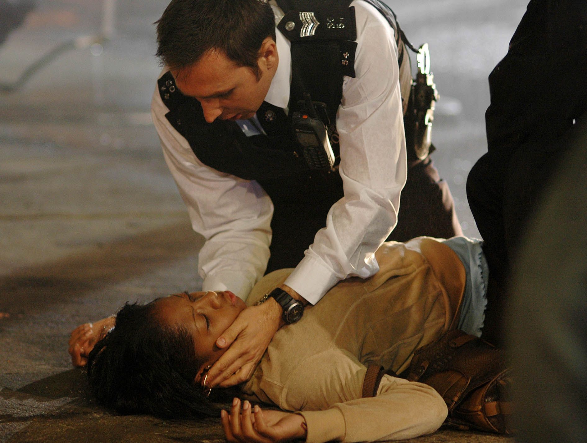 Can Smithy find Carly's attacker? | Episode | The Bill | What's on TV ...