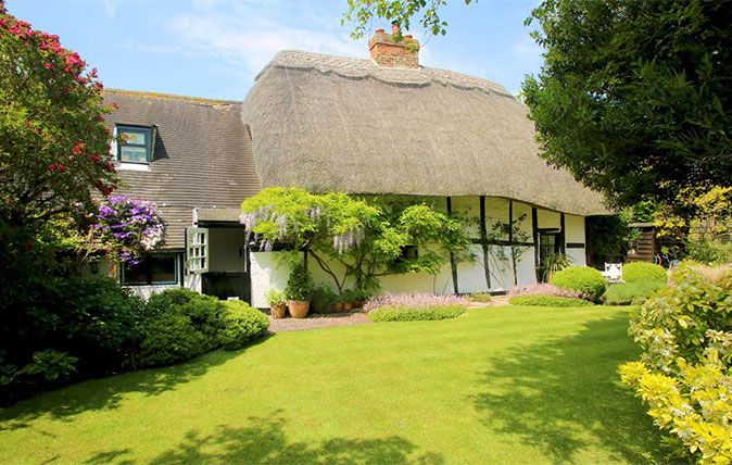 10 utterly irresistible character homes for sale under £750,000 ...