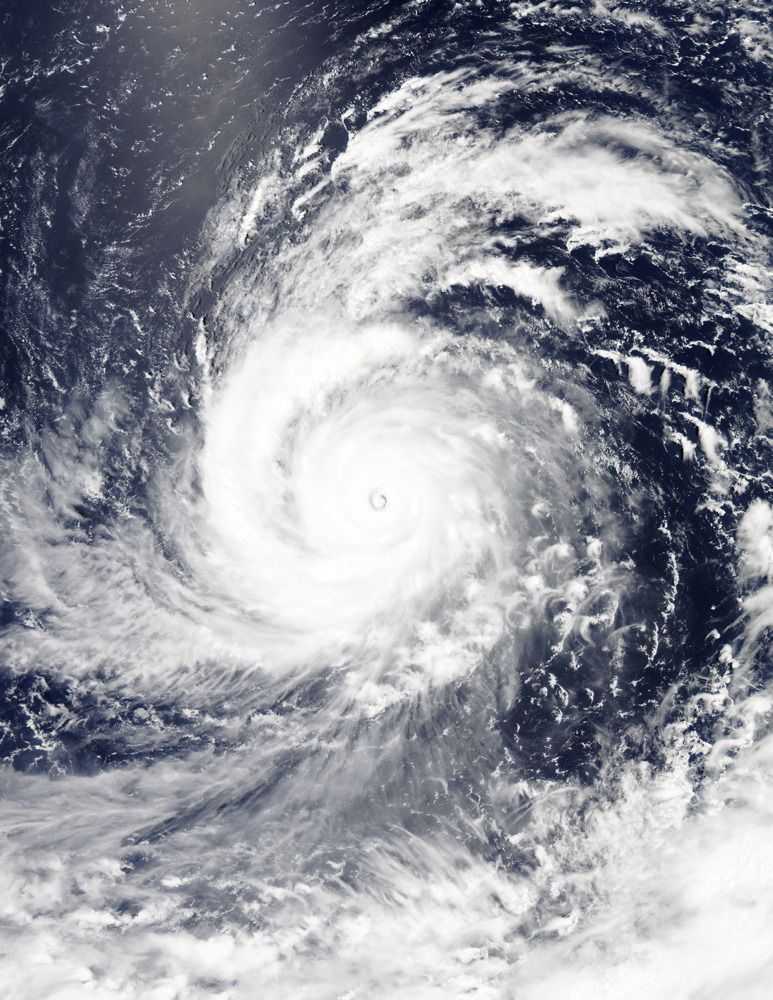 Satellite Spies Super Typhoon Soudelor from Space (Photo) | Space