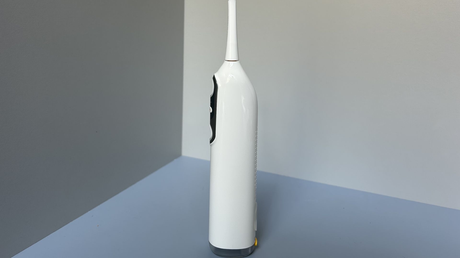 Soocas NEOS II review: a game-changer for lazy flossers | T3