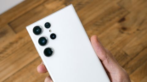 What is a periscope lens: getting big zoom into a small phone | Digital ...