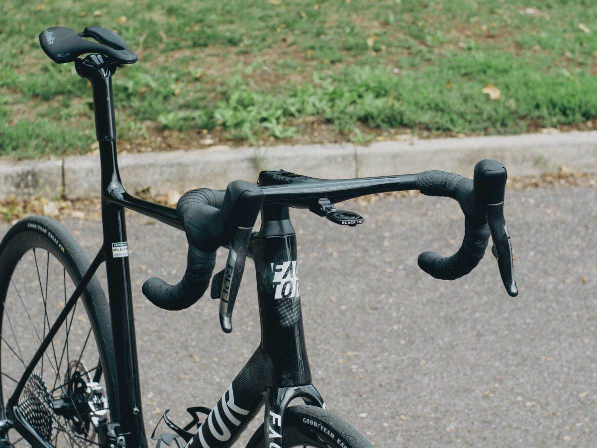 Factor O2 VAM review: A racy featherweight you'll buy with your heart ...