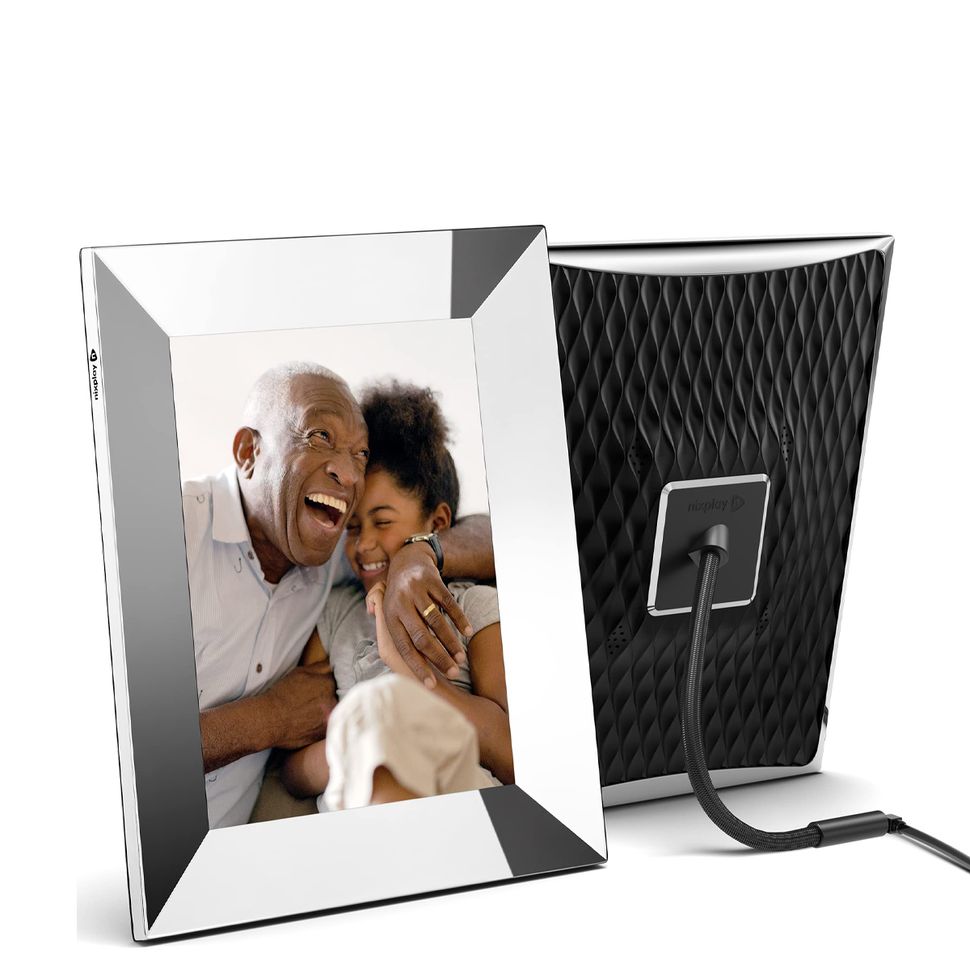 The best digital photo frames in 2024 | Digital Camera World