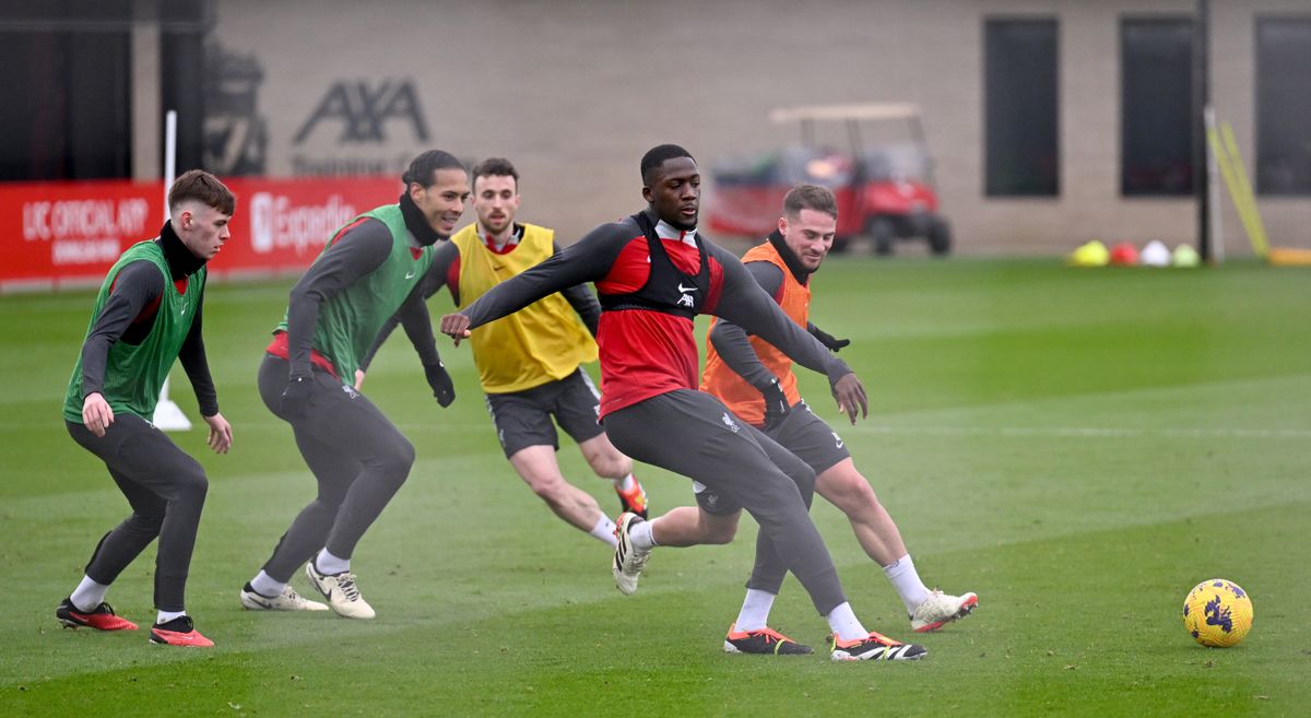 Between the lines: football tactics explained | FourFourTwo