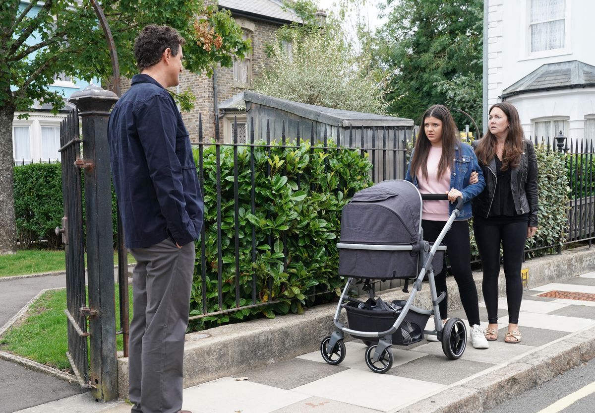 EastEnders spoilers: Terrified Stacey Slater TRAPPED by Theo | What to ...