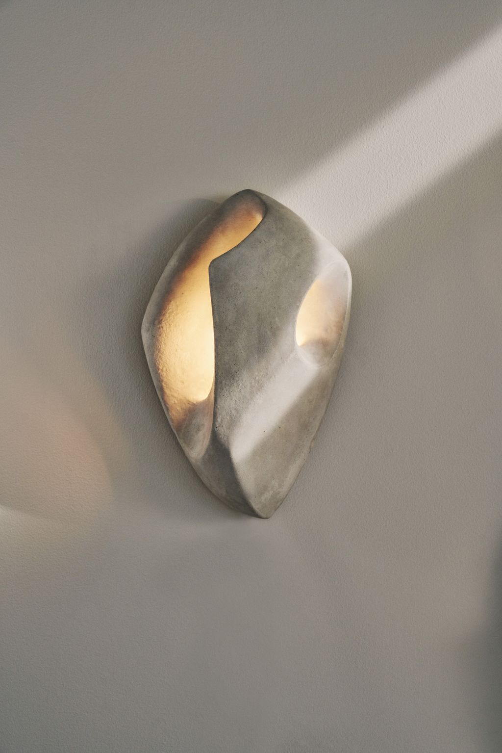 5 minimalist lighting ideas for rooms that look less cluttered | Livingetc