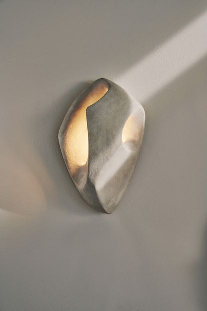 5 minimalist lighting ideas for rooms that look less cluttered | Livingetc