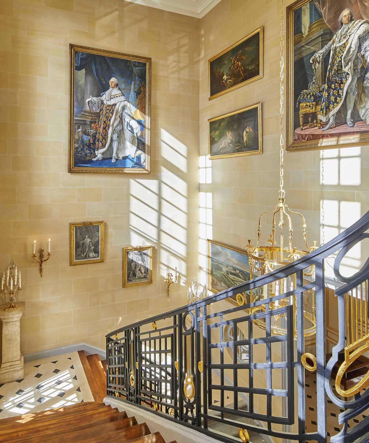 5 style tips to steal from The Palace of Versailles interiors | Homes ...